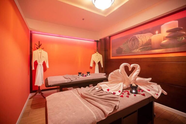 Spa Suasana | Park Regis Kris Kin